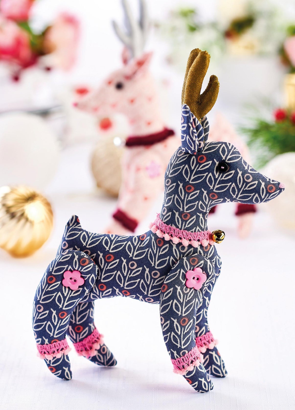 Reindeer Toy Christmas Sewing Pattern | Sew HQ